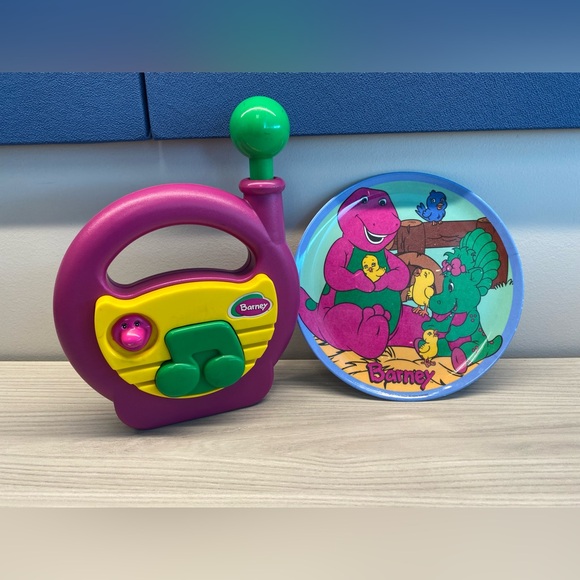 Barneys New York | Toys | Vintage Purple Barney Musical Radio Talking Toy W Barney Friends Plate ...